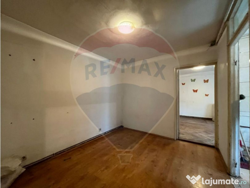 Vanzare-Apartament 2 camere langa Parcul Subarini, 69.500 eur - Lajumate.ro