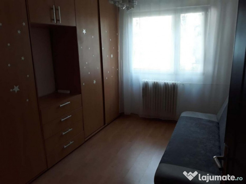 Garsoniera zona Aviatorilor, 190 eur - Lajumate.ro