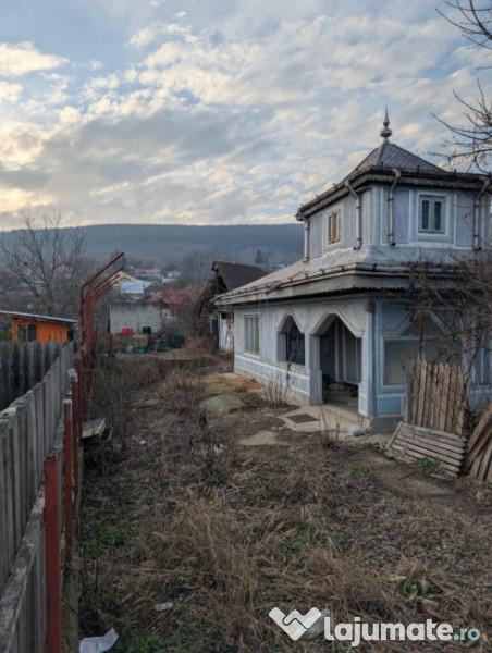 Casa la strada principala Hemeius, 600m teren, 47.500 eur - Lajumate.ro
