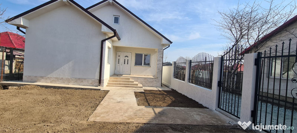 Casa cu 3 dormitoare Navodari, Constanta