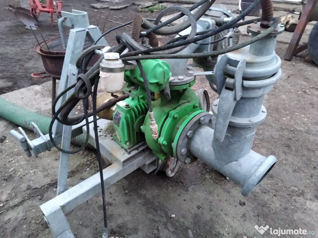 Pompă de irigat după tractor