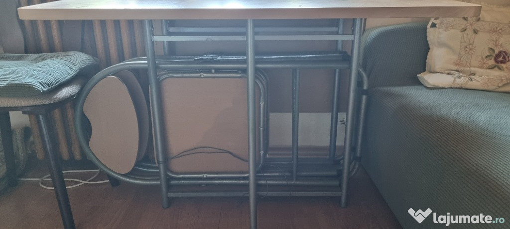 Masa extensibila pe roti, schelet metalic, 4 scaune pliabile