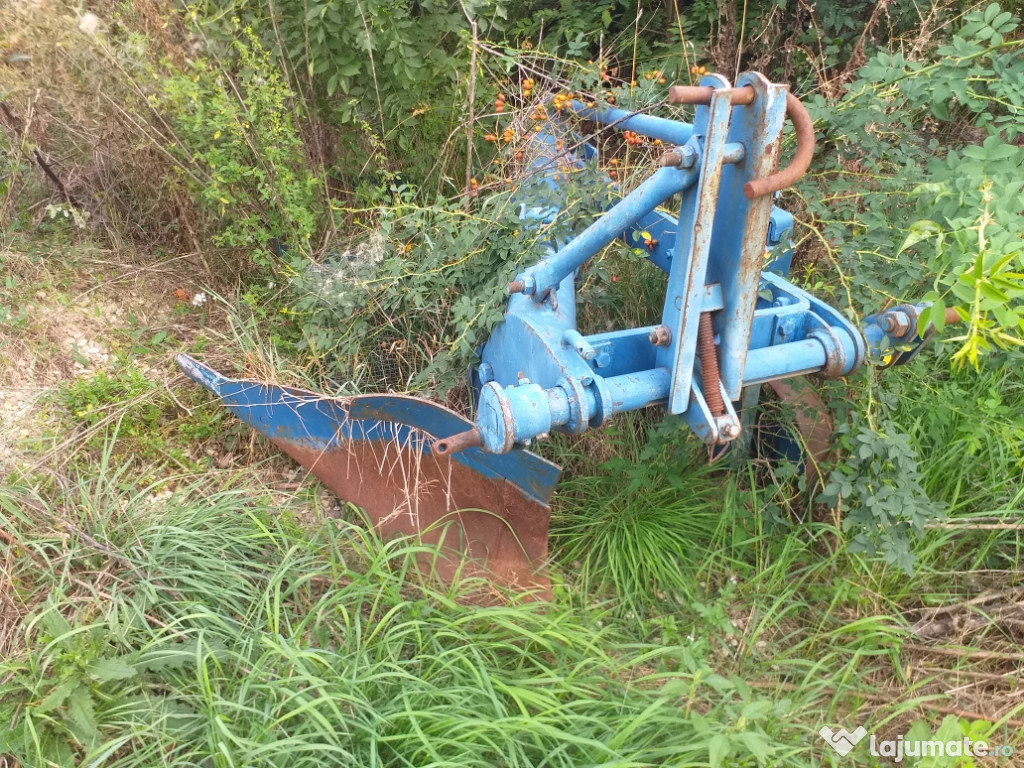 Plug pentru tractor de 25/3ocp