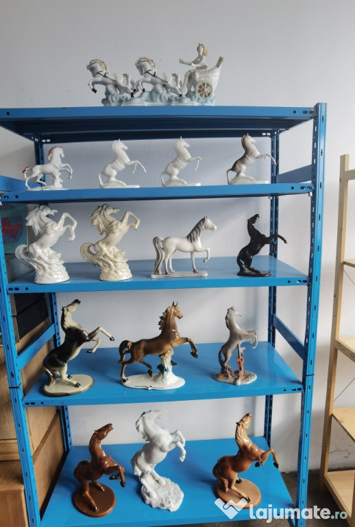 Bibelouri romanesti vechi, perioada comunista.