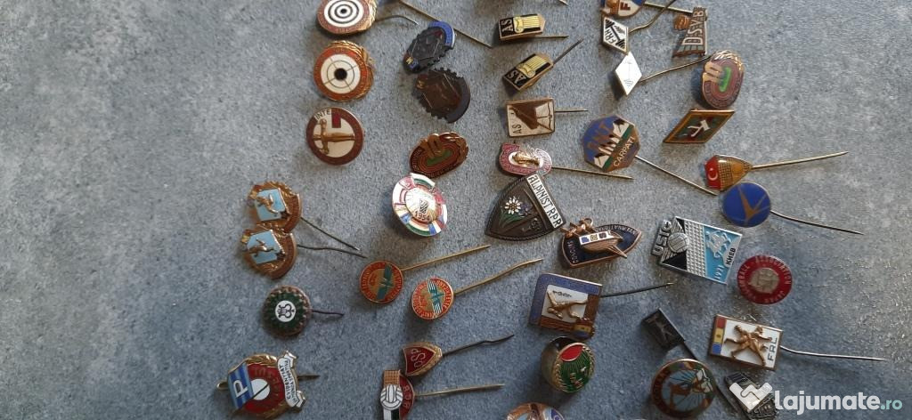 Insigne din epoca Ceausescu