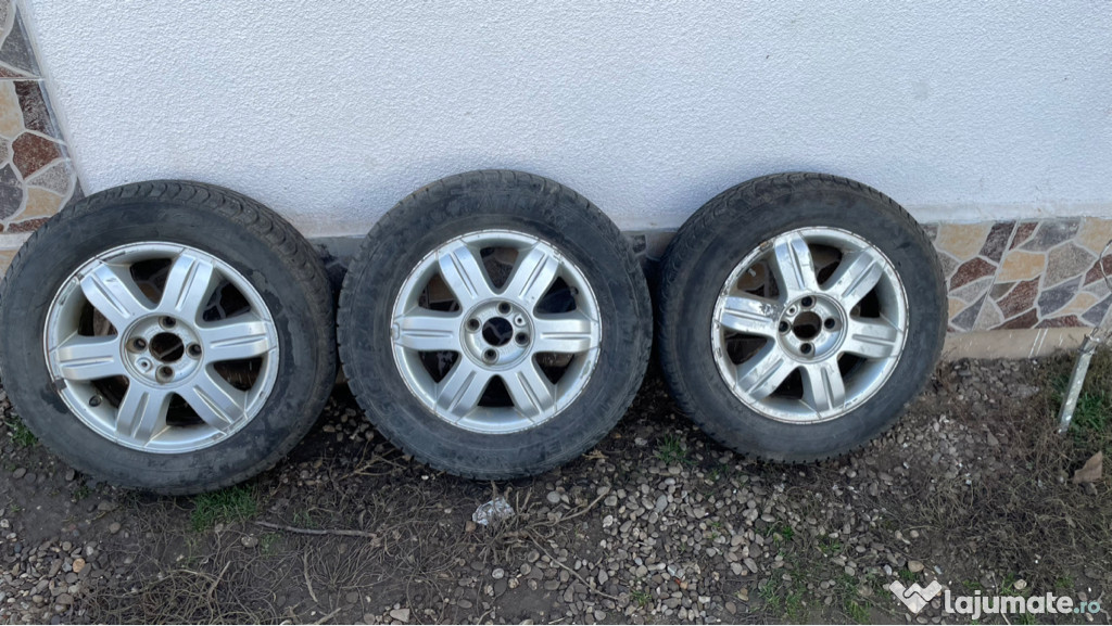 Jante aliaj r15 bbs cu anvelope de iarna