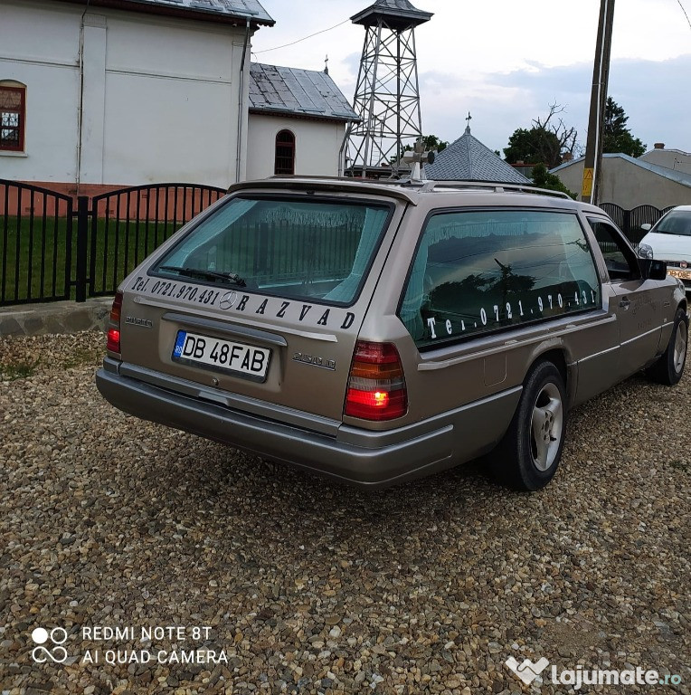 Dric masina funerara Mercedes-Benz