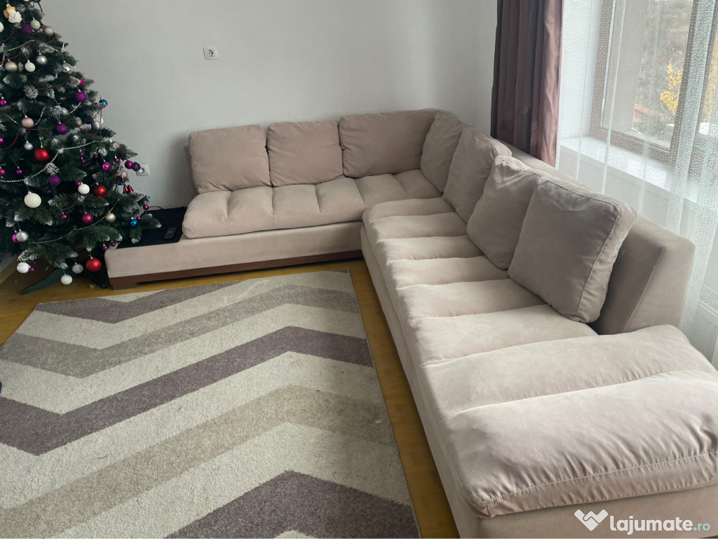 Scaune noi din lemn masiv