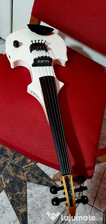 Pianină Steinway & Sons, model K-132