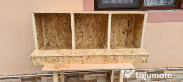 Cuibar pentru gaini, 200 lei - Lajumate.ro